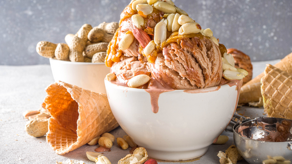 Brittle-Topped Ice Cream Sundae Recipe | Brittle-Brittle
